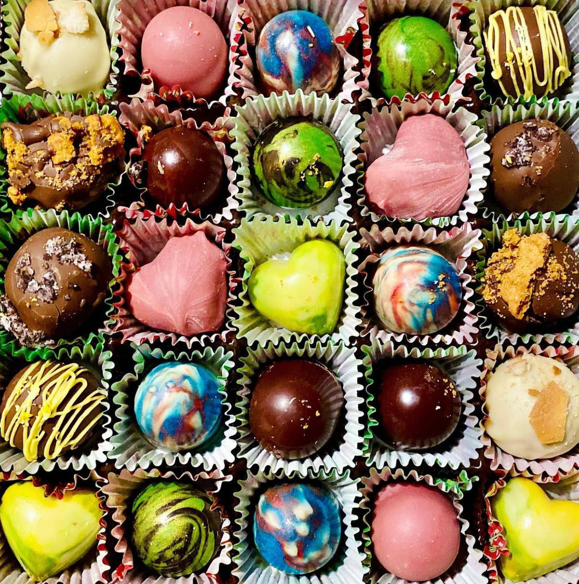 Whiskey Flavored Chocolate Bonbons Gift box – Chocolate Legacy